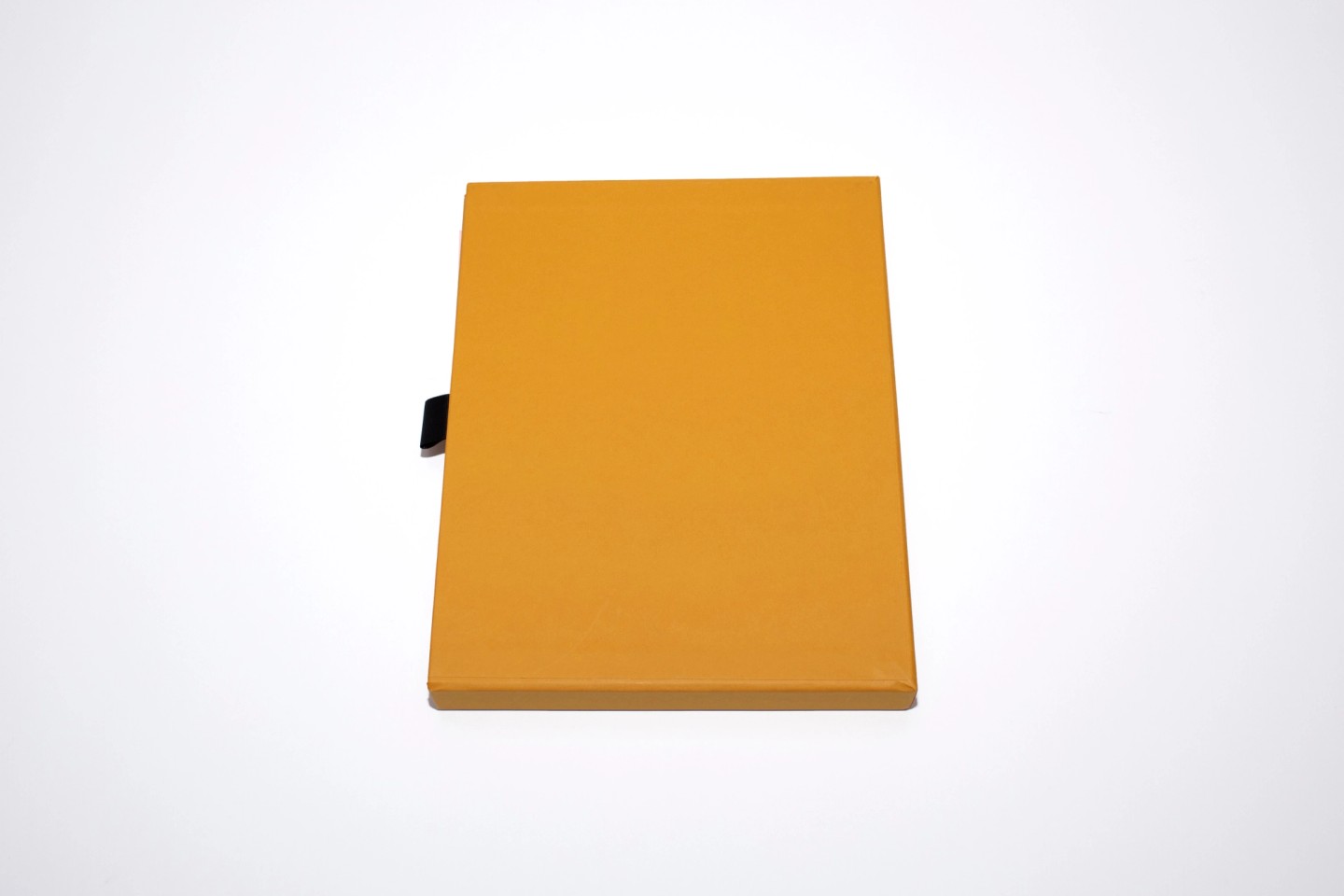'20 Photographs' by Hugo Scott | Shop | DoBeDo