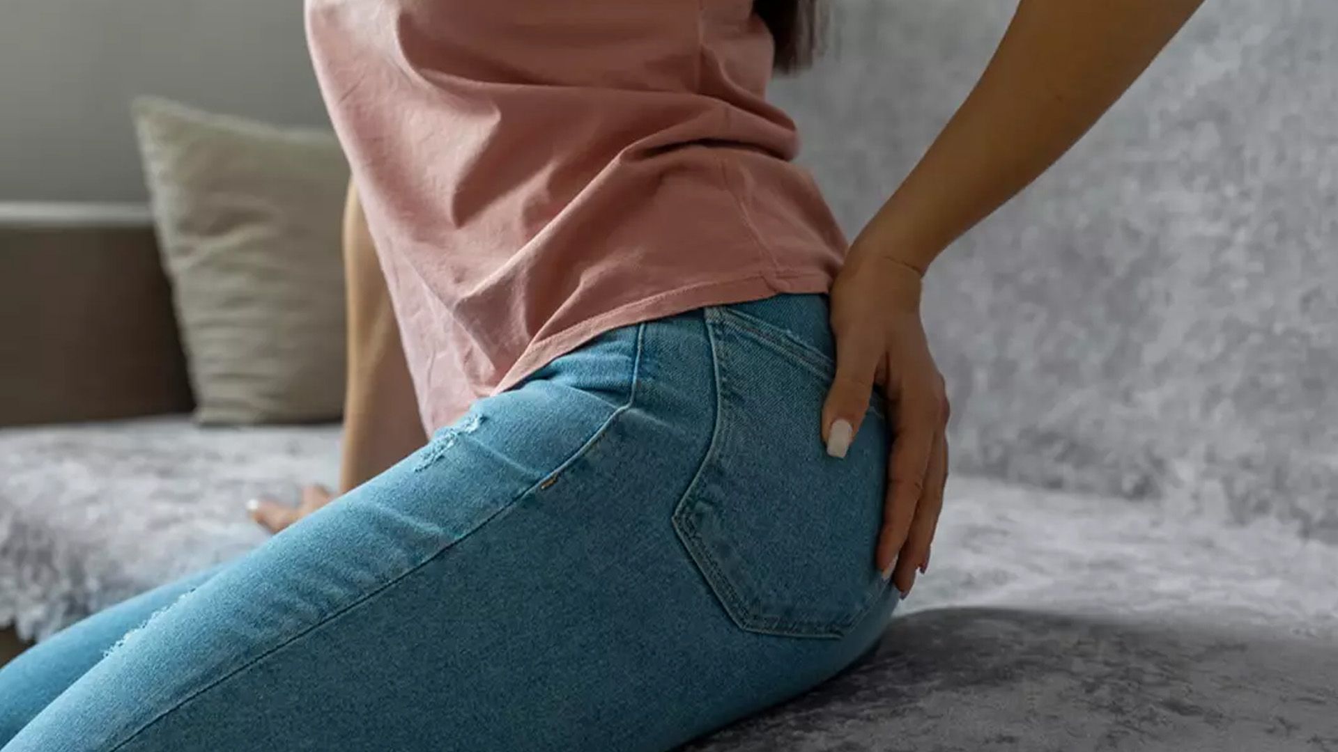 Study: Women's farts smell worse than men's, 1998 research.