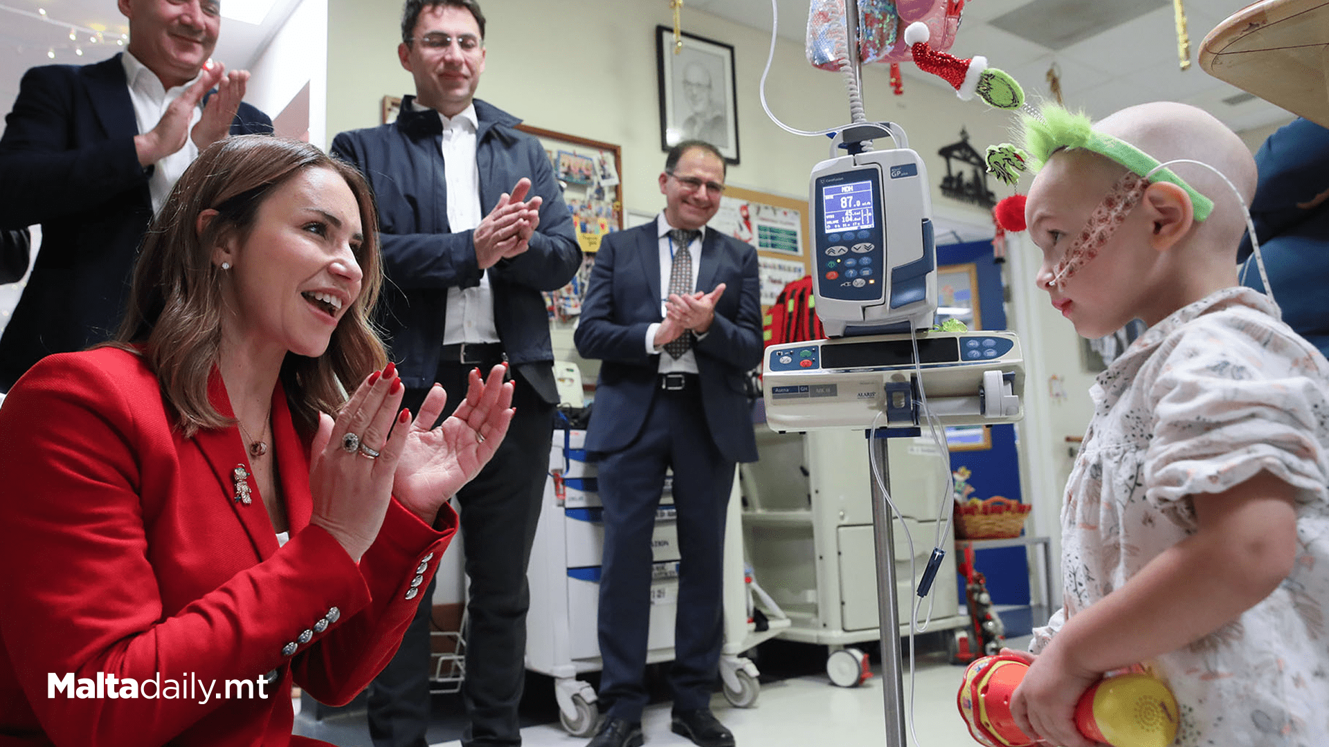 Prime Minister and Dr Lydia Abela Visit Children in Hospita…