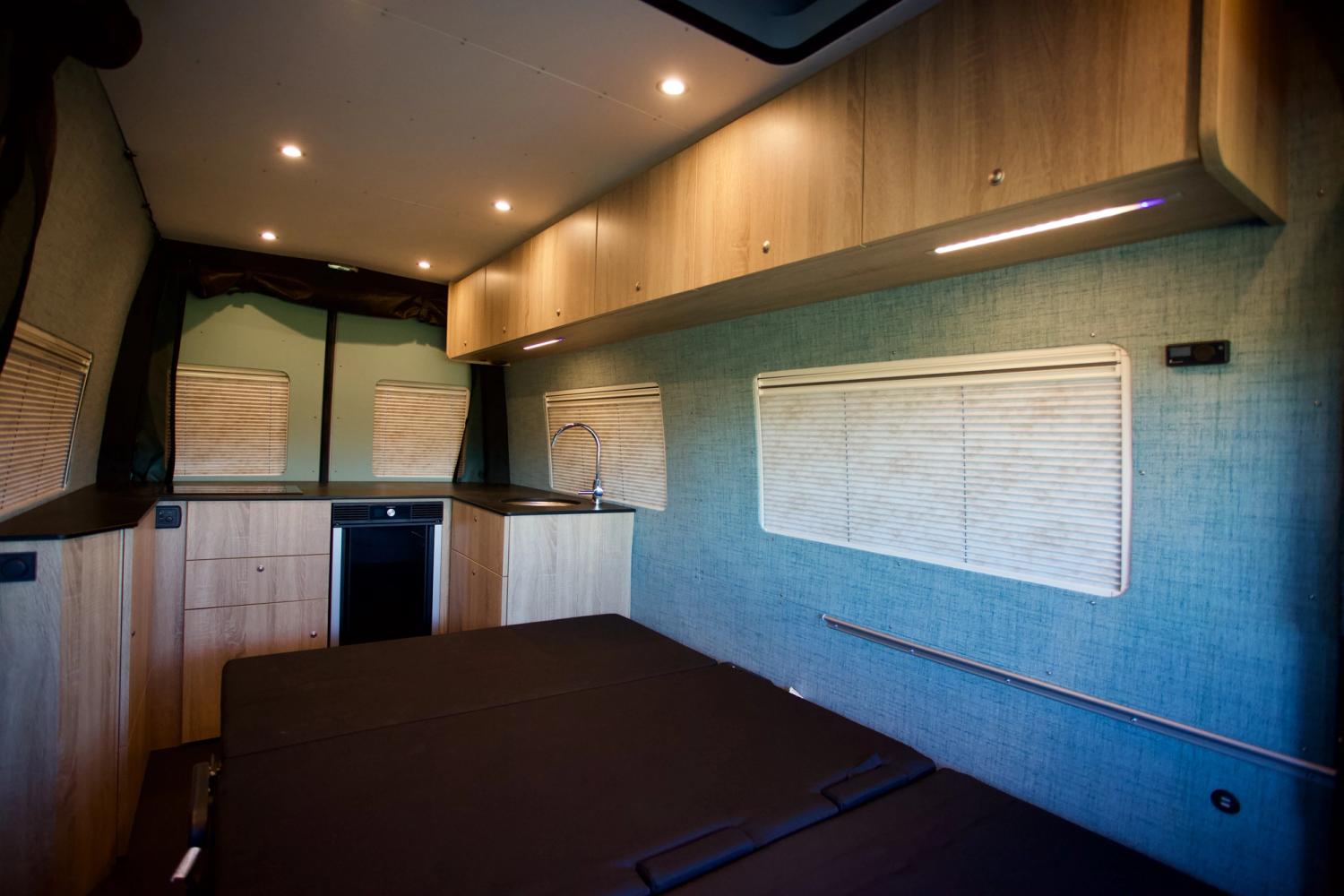 Surventure FamilyVan