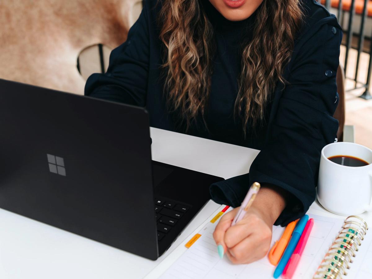 How to write an internship cover letter: 7 tips & an example | Handshake