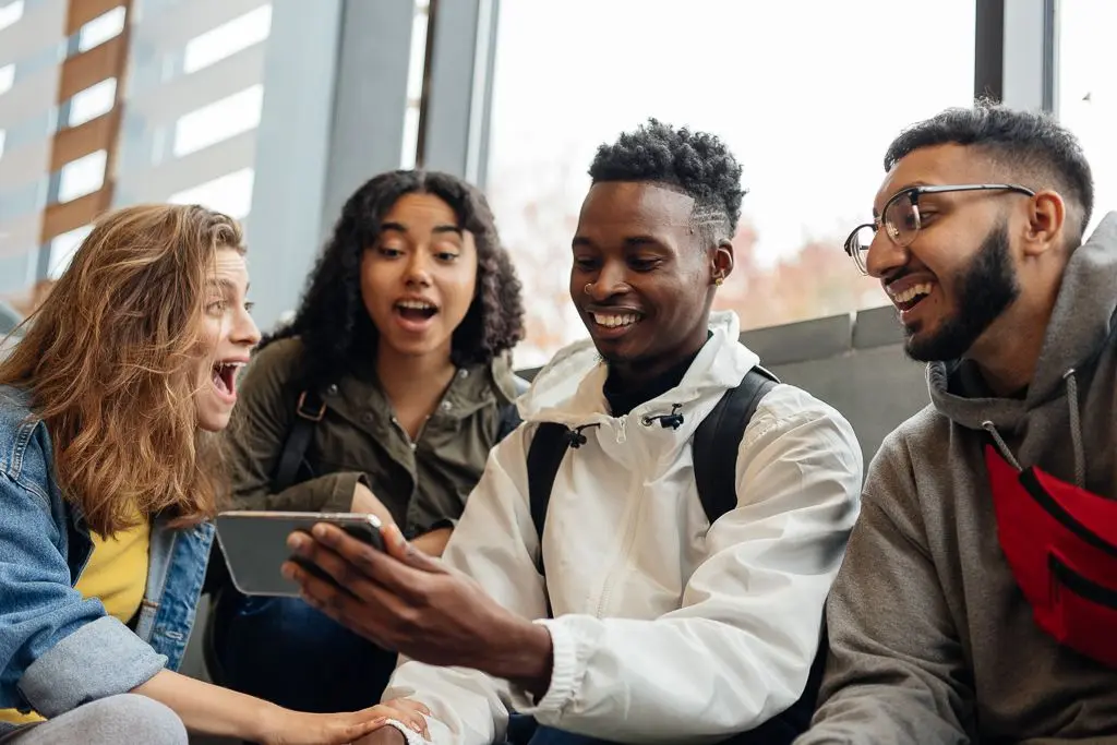 The Keys to Victory: Promoting the Handshake App | Handshake