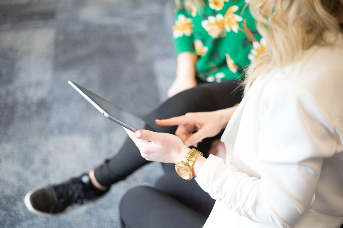 Your Guide to Business Internships | Handshake