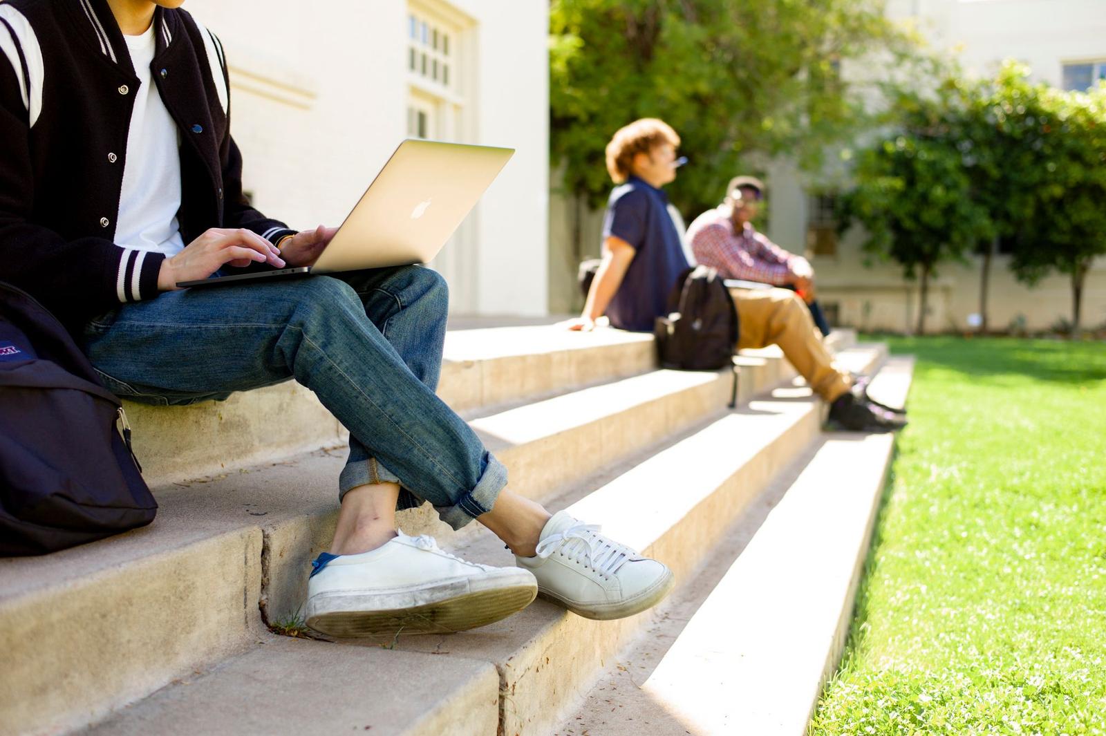 Expert tips for rocking your Handshake virtual career fair | Handshake