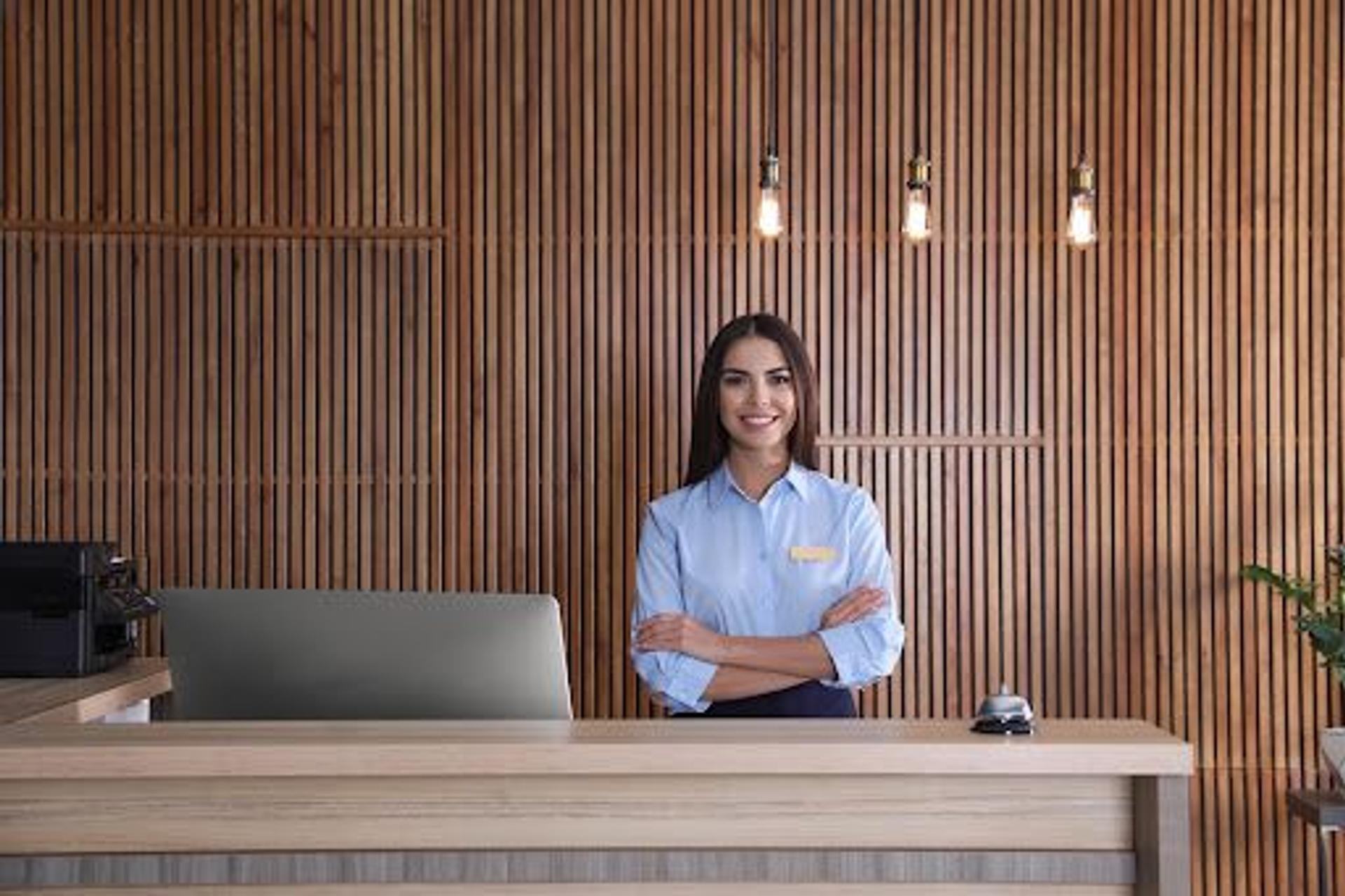 Top 10 hospitality jobs and who’s hiring | Handshake