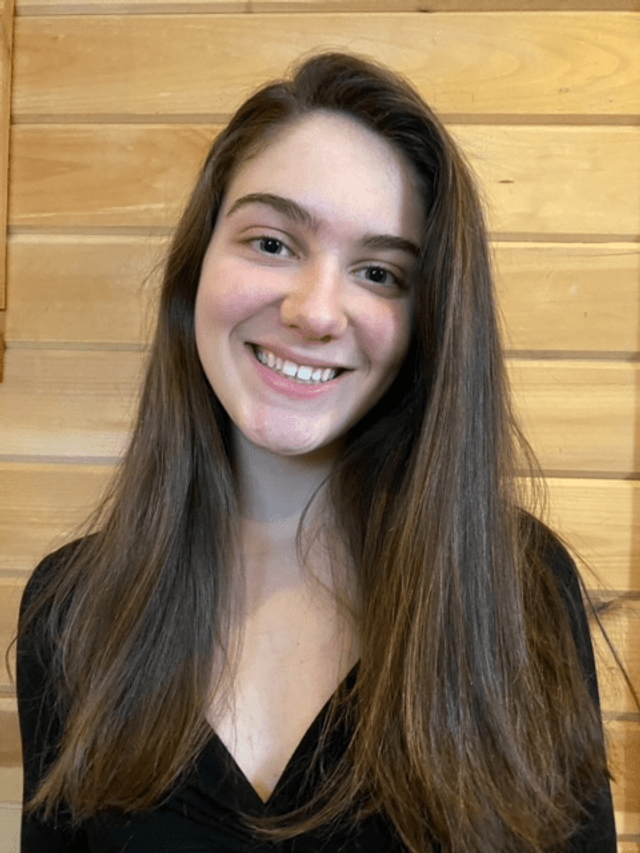 The free tracker Cassie used to become a pro networker | Handshake