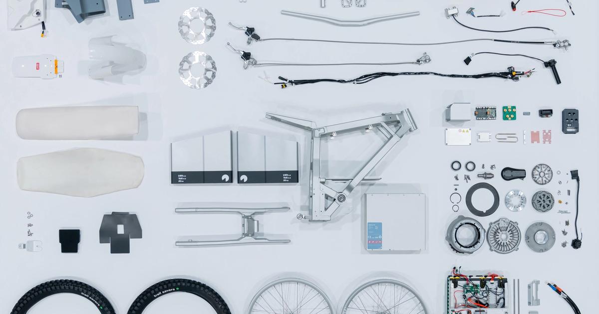 Cleanest Dirt Bike Ever information release | CAKE