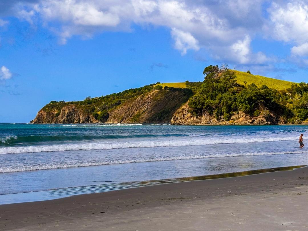 Ōmaha Beach | North Auckland - New Zealand Trip Ideas