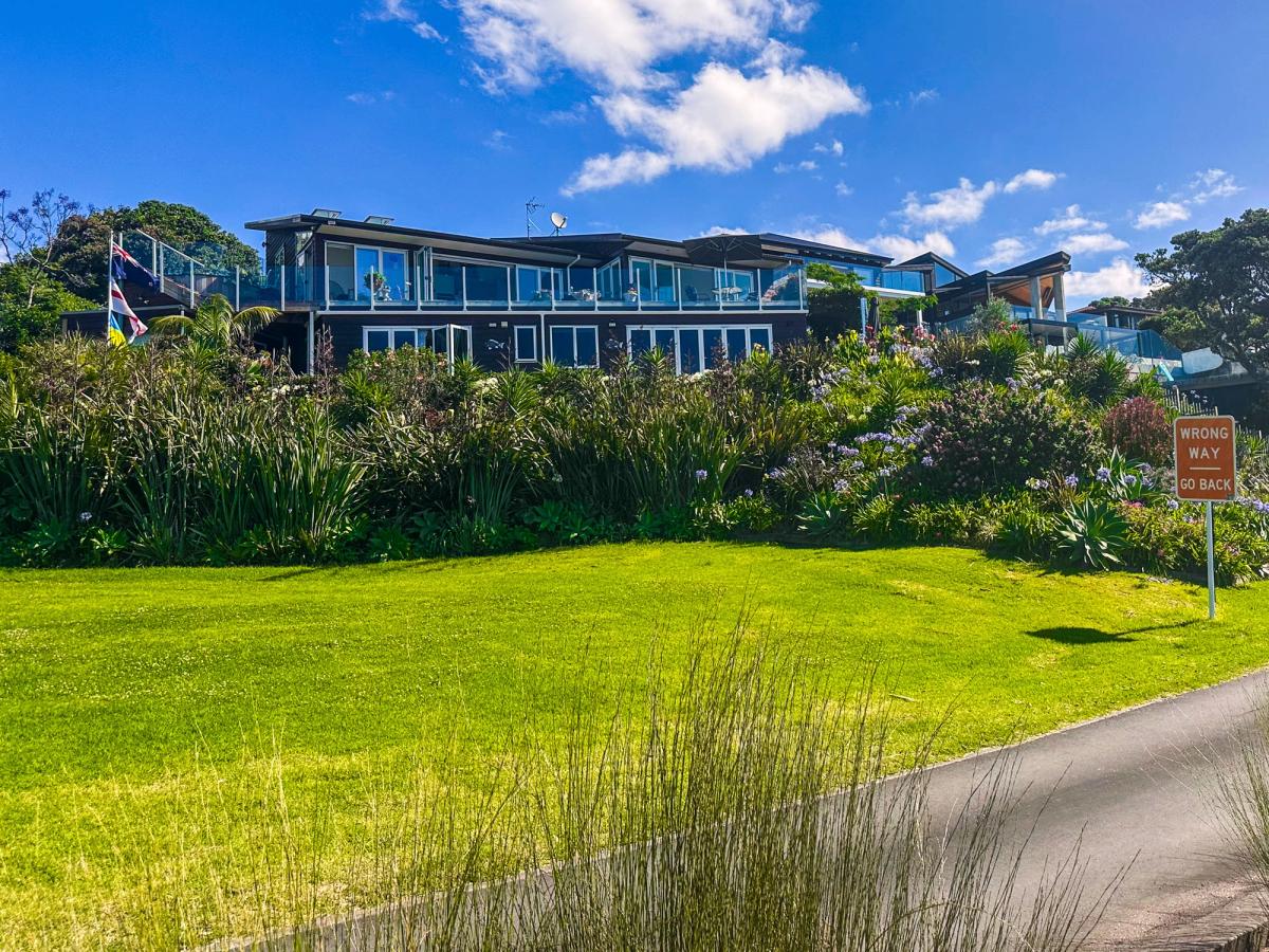 Ōmana Beach | East Auckland - New Zealand Trip Ideas
