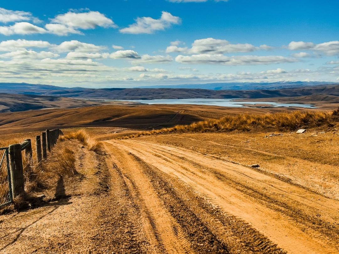 Lake Onslow: Remote Drives in Beautiful Central Otago | Blog - New ...