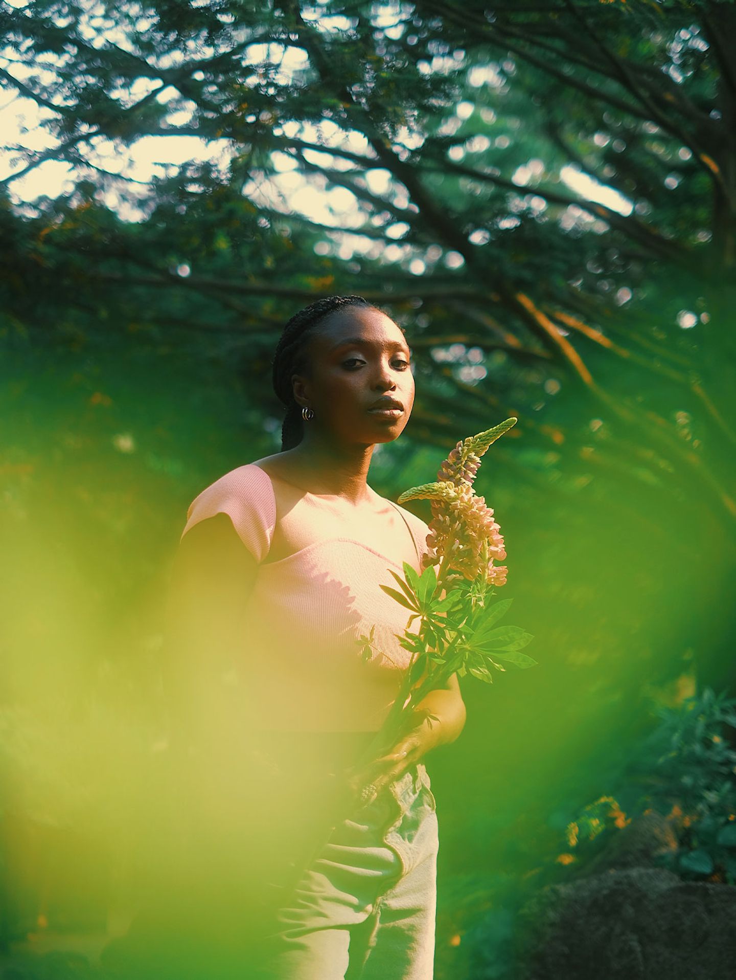 Blooming Portraiture: Mandy Sham's Artistic Fusion of Flowers and ...