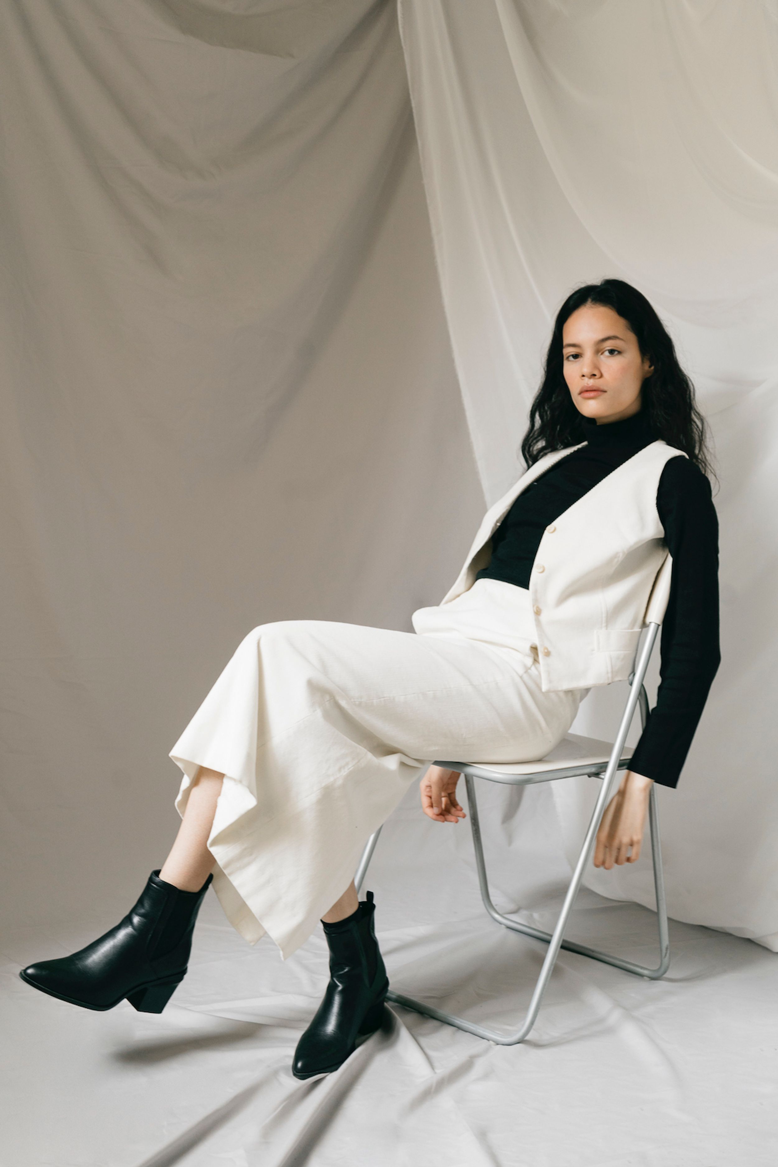 Portrait Photography Tips for Beginners · Urth Magazine