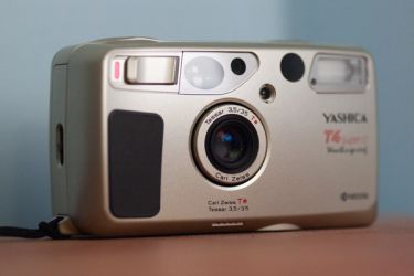 The Best 35mm Cameras for Travel · Urth Magazine