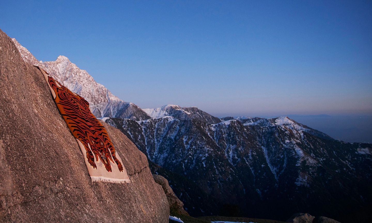 Capturing Tibetan Artisans on Film with Tim Roodenry · Urth Magazine