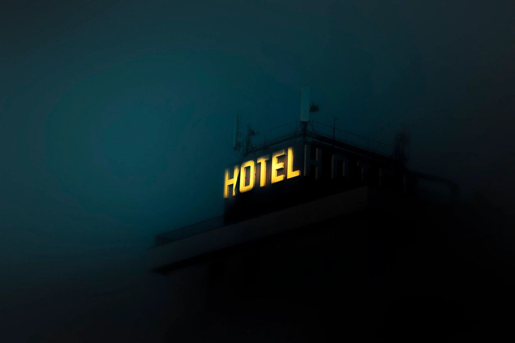 10 Examples of Powerful Visual Storytelling in Photos · Urth Magazine