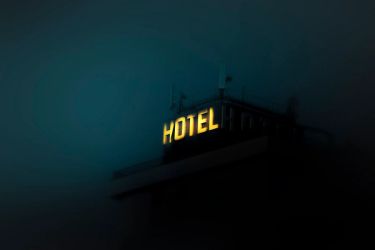 10 Examples of Powerful Visual Storytelling in Photos · Urth Magazine