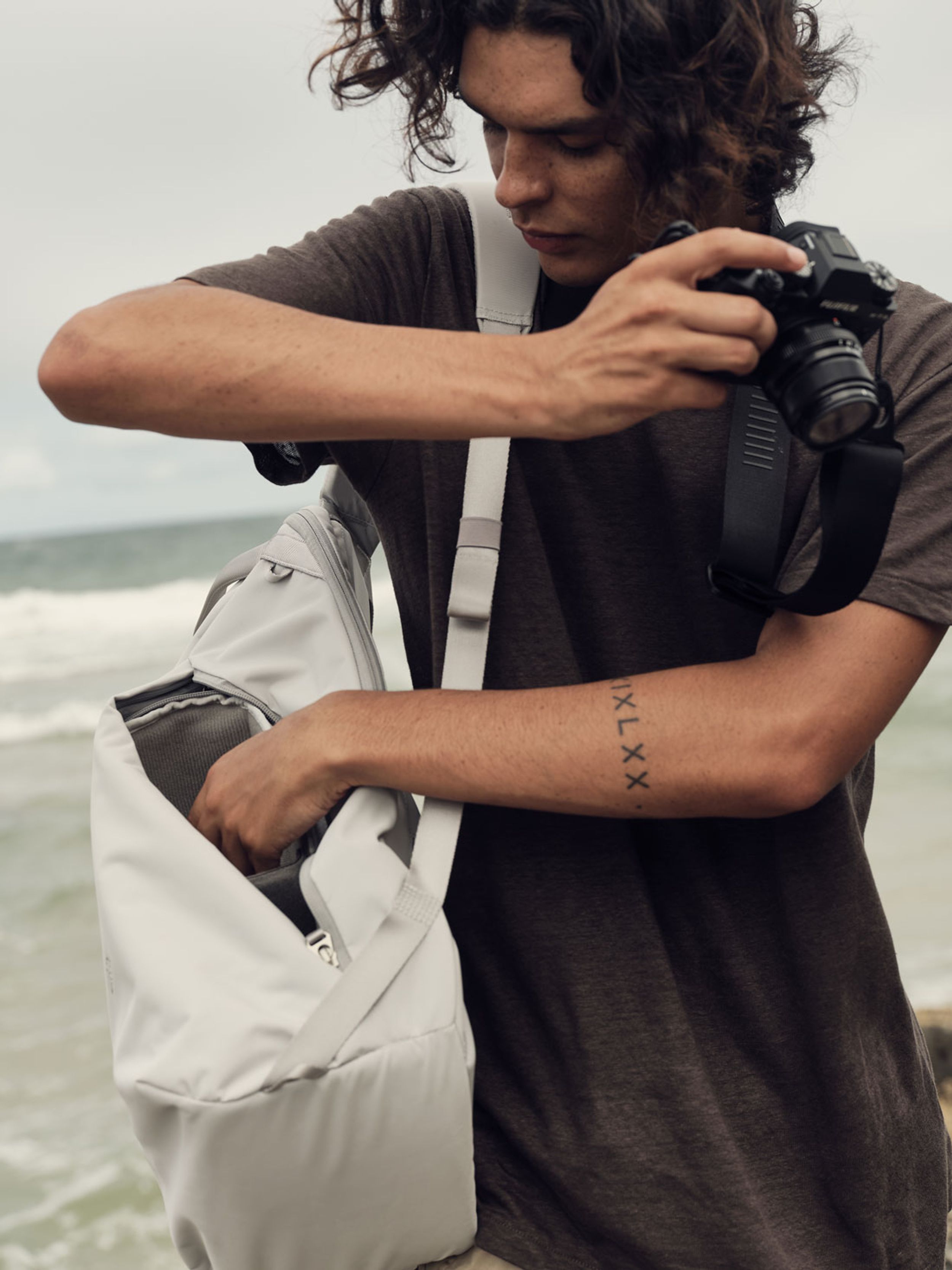 How to Choose the Best Camera Backpack For You · Urth Magazine