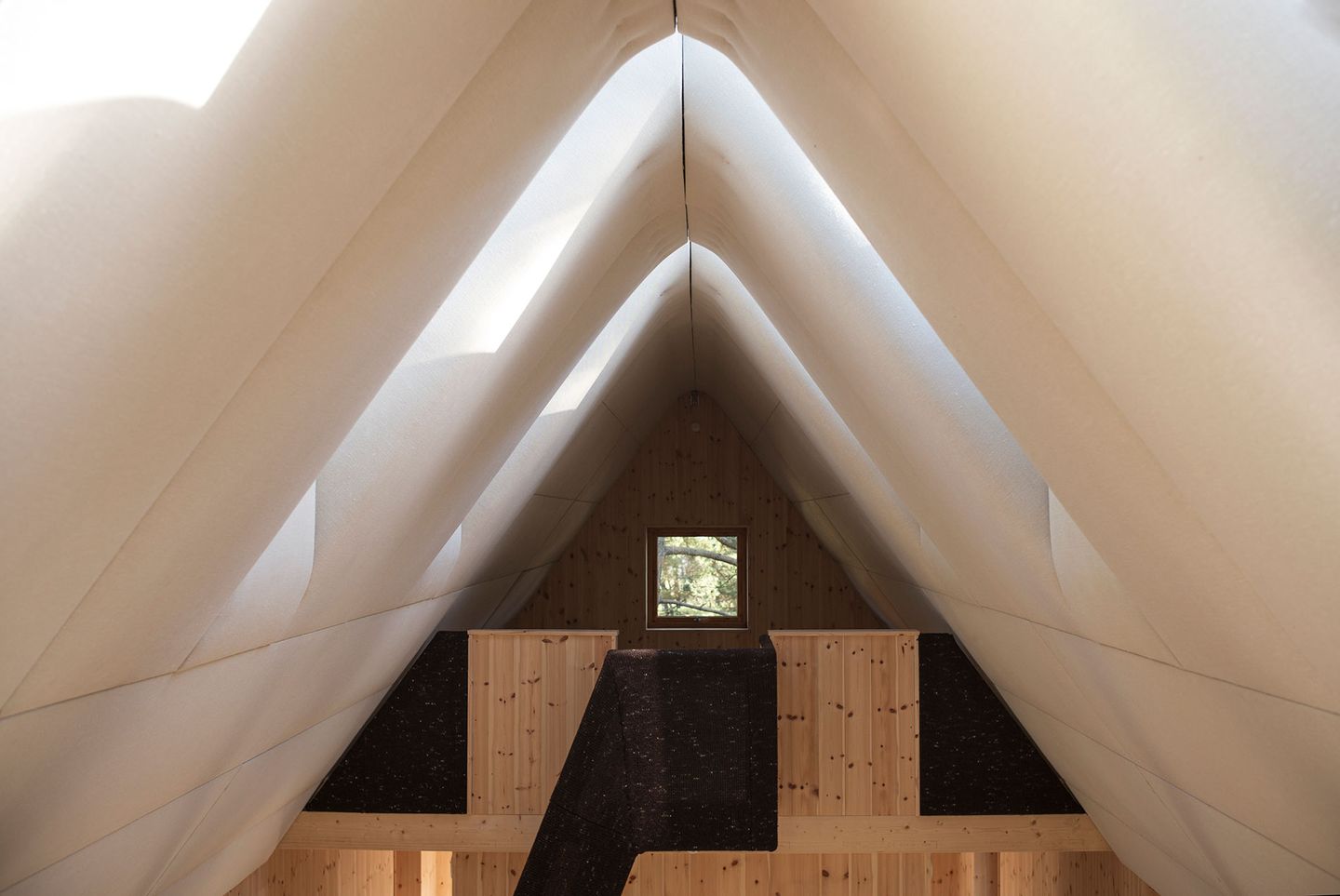 The Modern Seaweed House | Urth Magazine · Urth Magazine