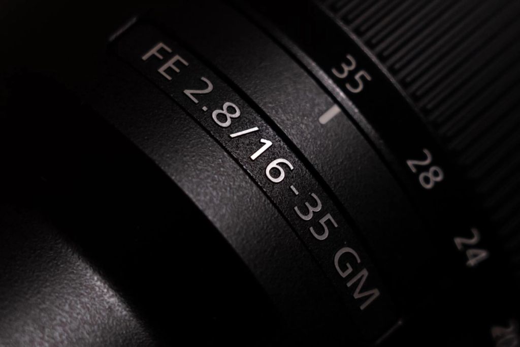 A Quick Guide to Aperture: Examples & Photos · Urth Magazine