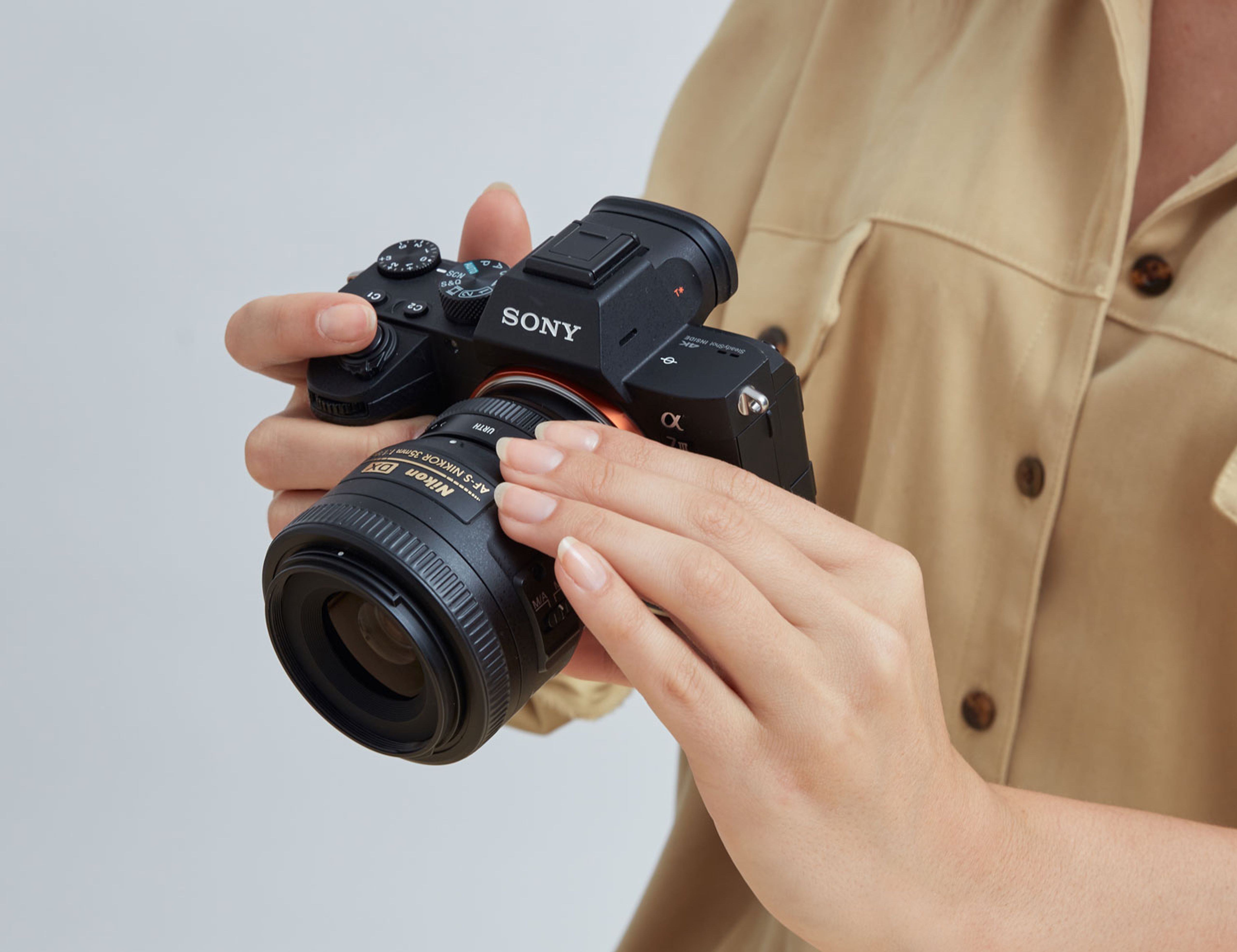 How to Use Camera Lens Adapters Correctly · Urth Magazine