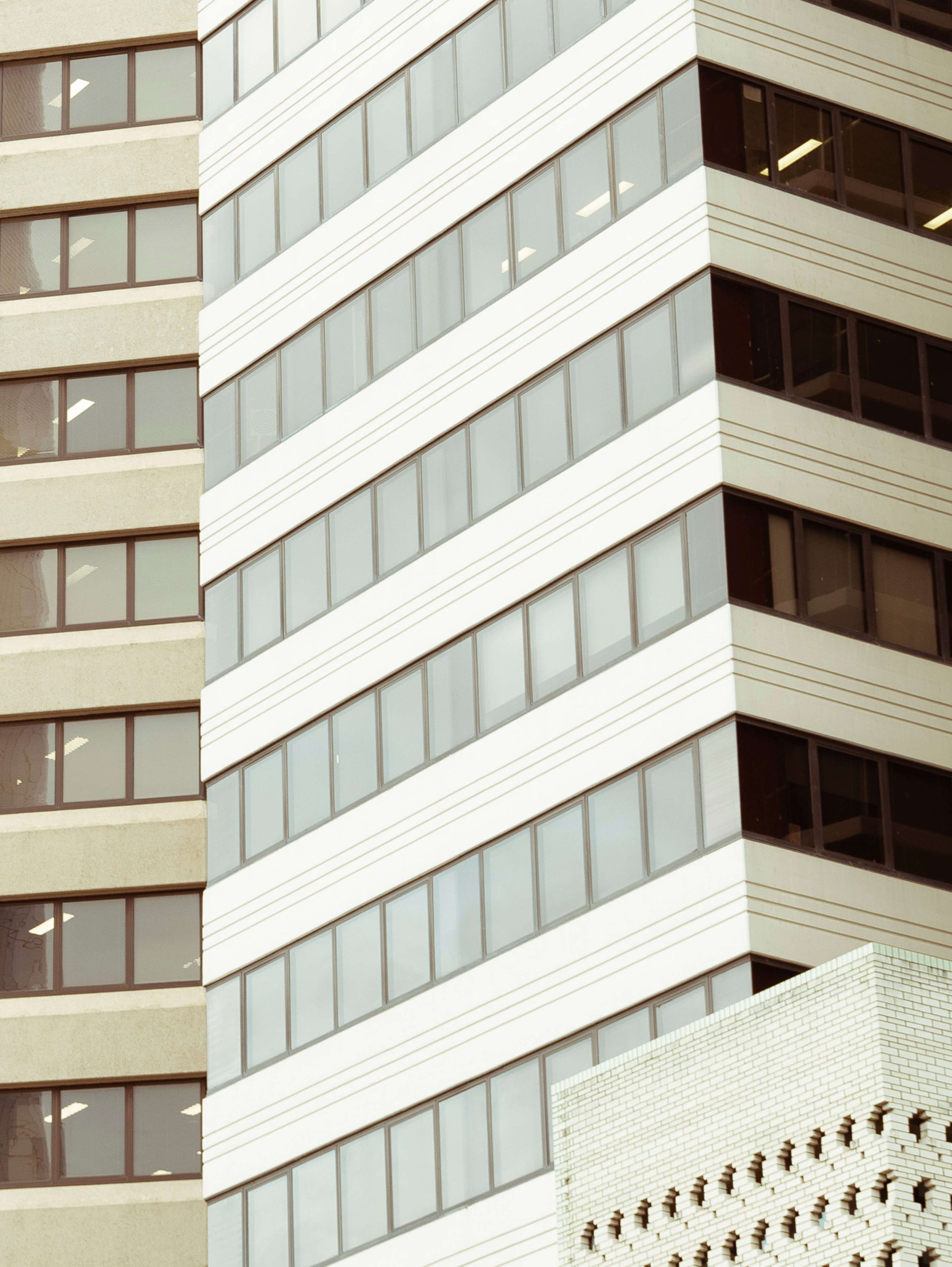 What is a CPL Filter for Cameras & How to Use Them · Urth Magazine