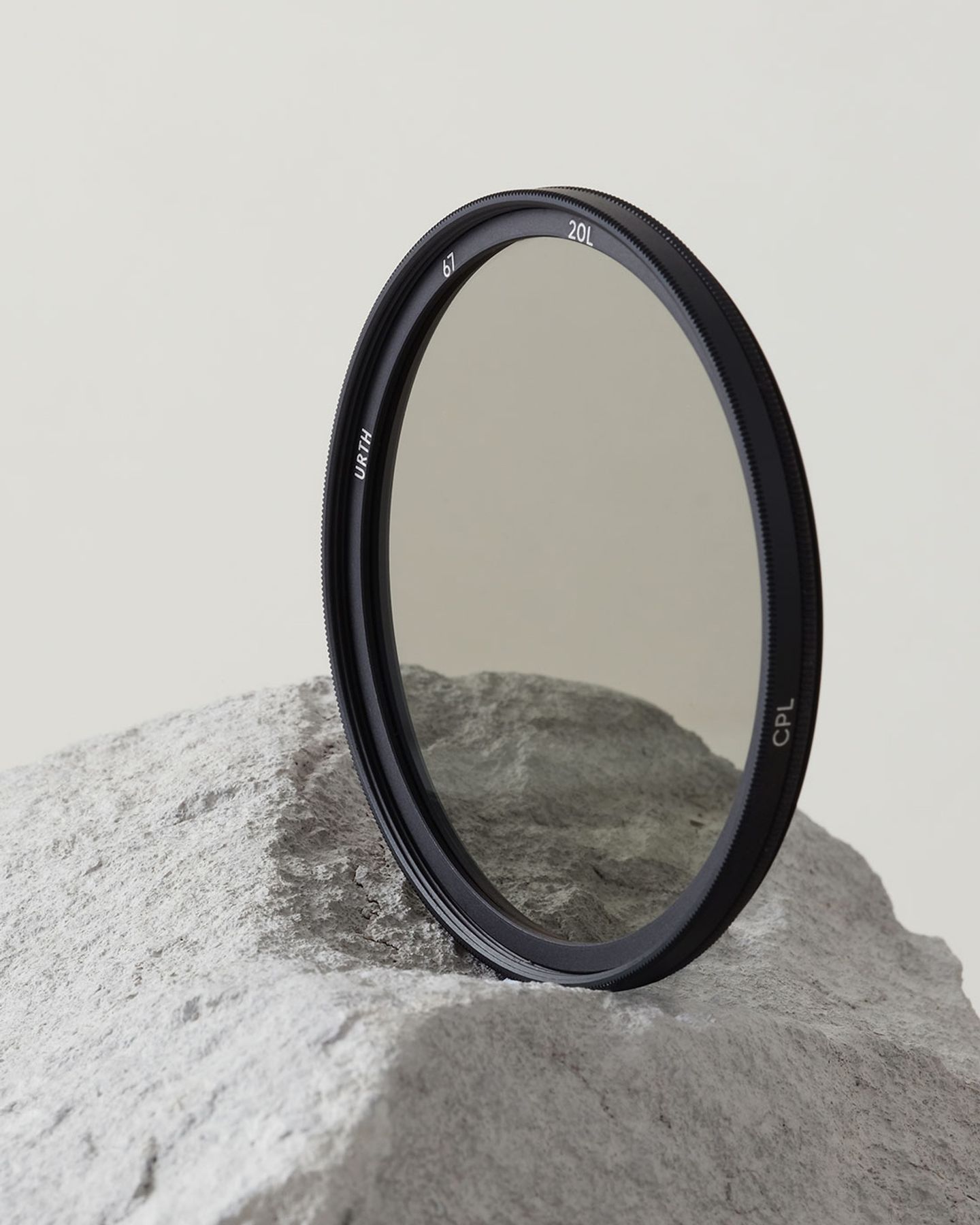 Understanding How Polarized Filters Work- A Beginner's Guide (CPL) · Urth Magazine