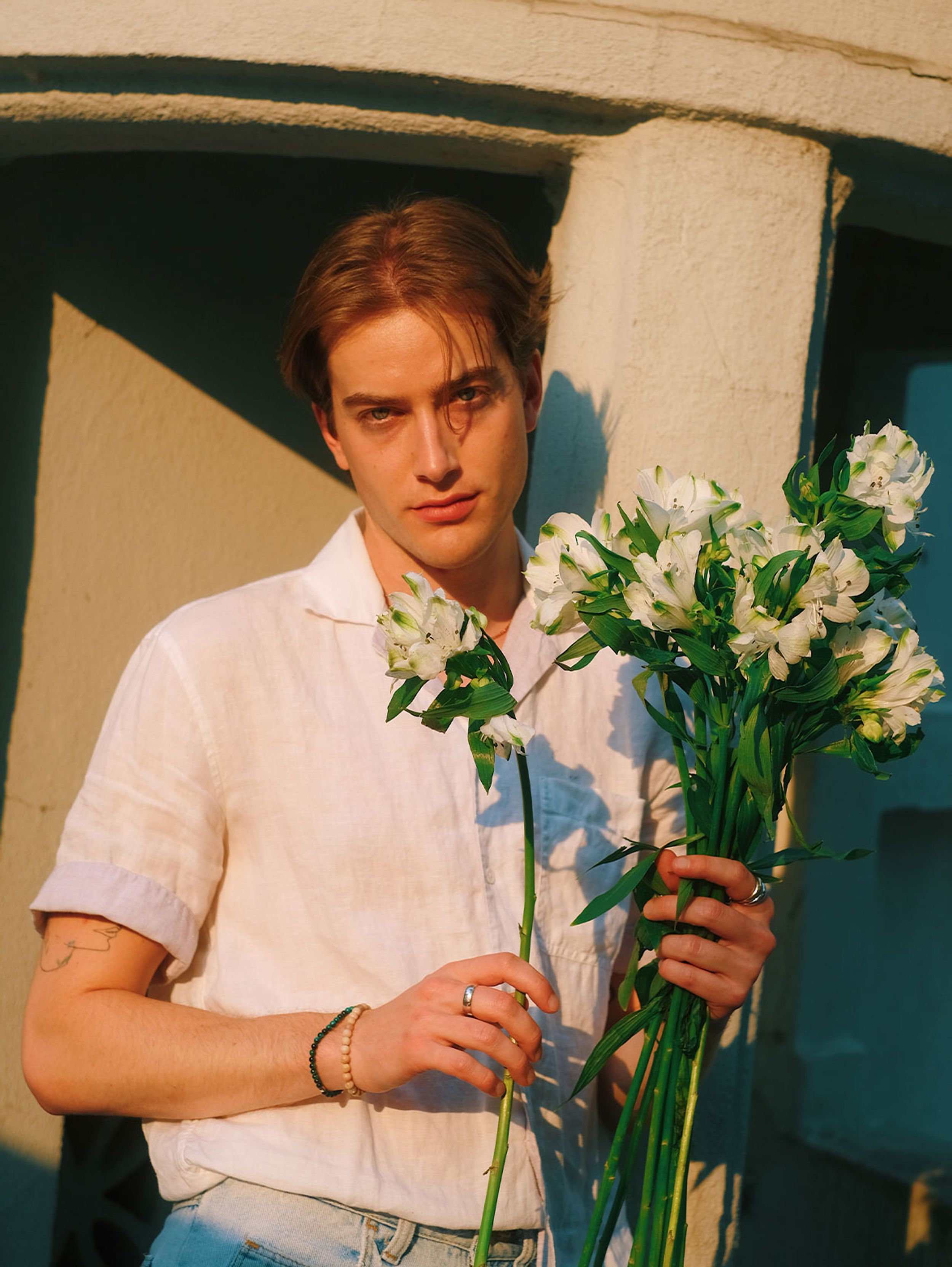 Blooming Portraiture: Mandy Sham's Artistic Fusion of Flowers and ...