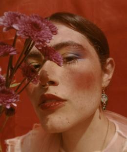 6 Self Portrait Ideas To Experiment With Urth Magazine