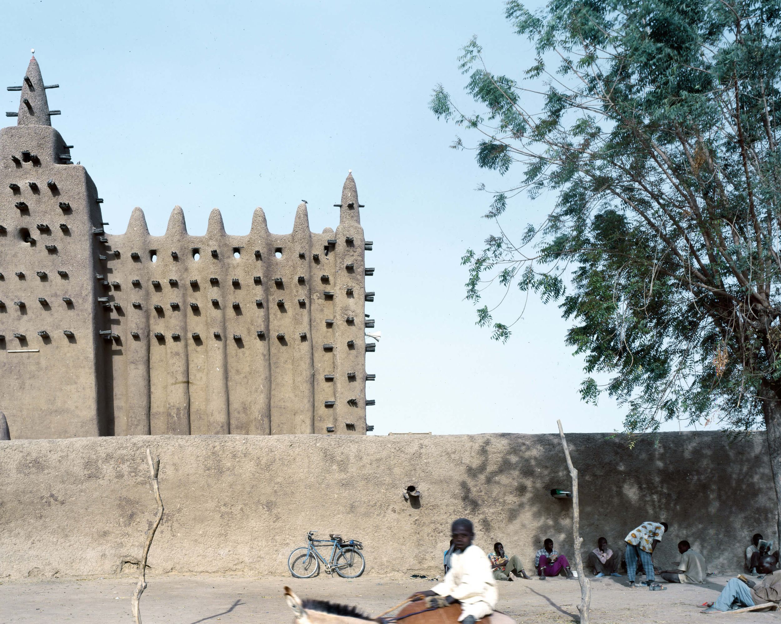 Of the Earth: Mali’s Mud-Made Mosque · Urth Magazine