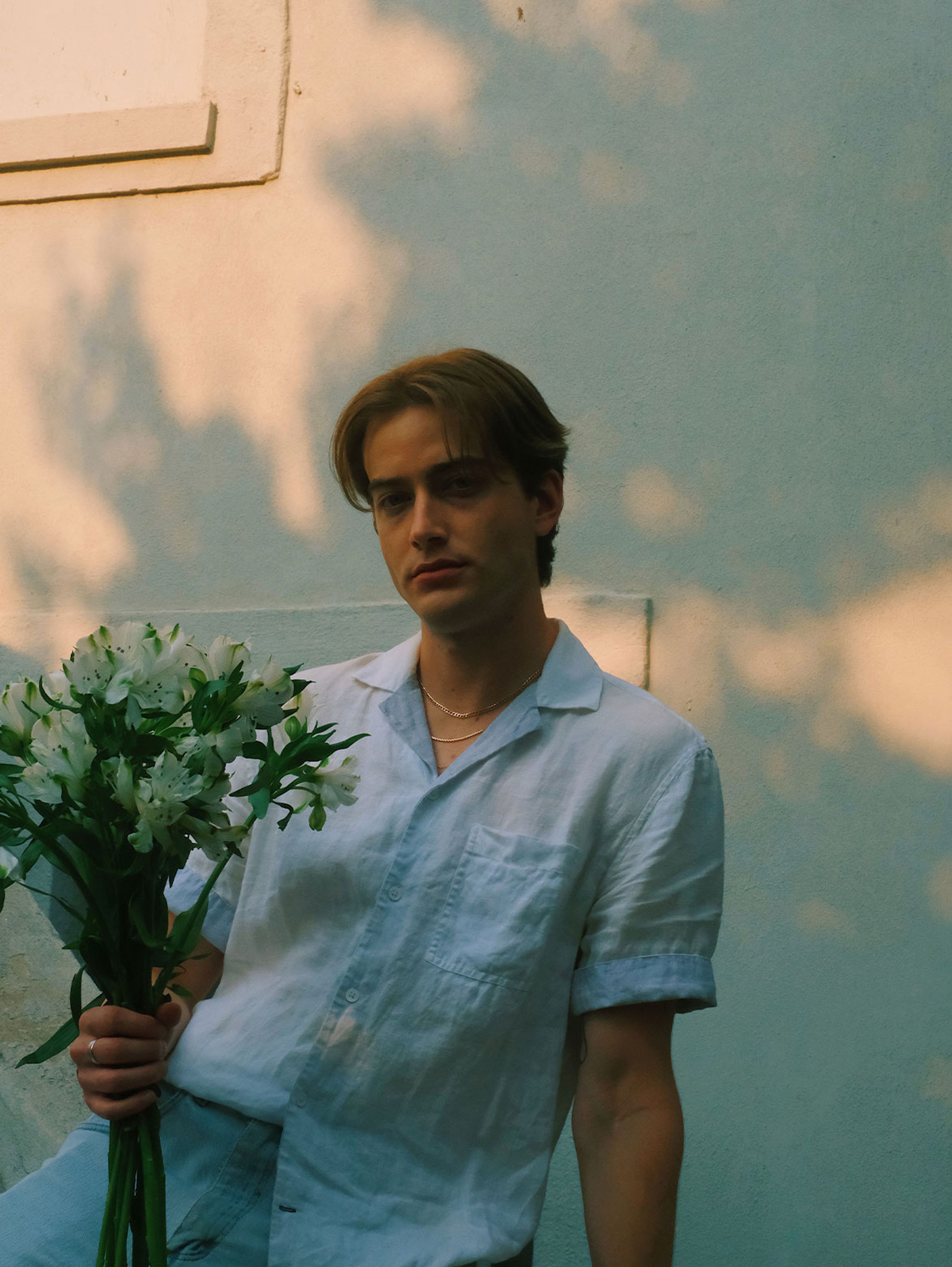 Blooming Portraiture: Mandy Sham's Artistic Fusion of Flowers and ...