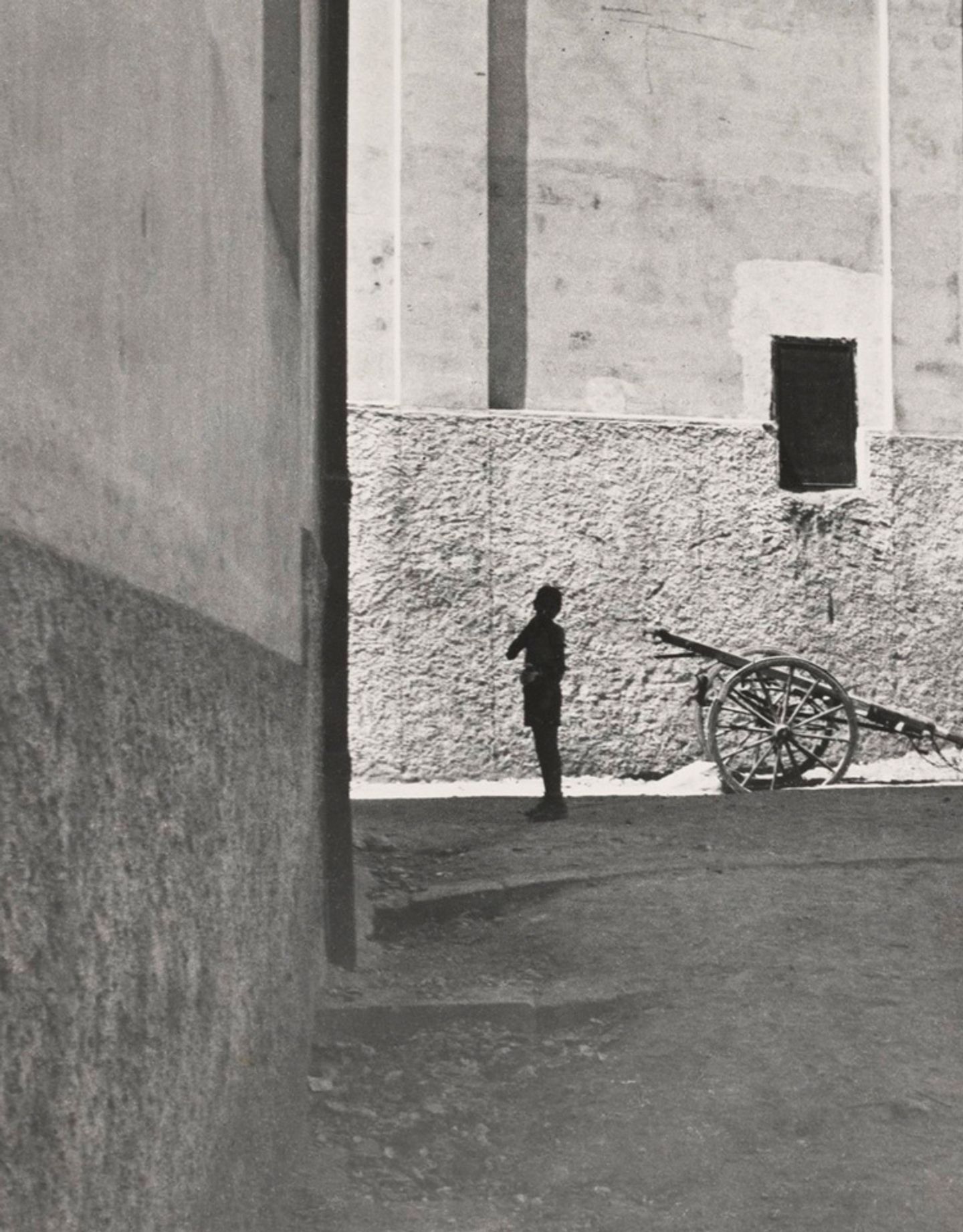How Henri Cartier-Bresson Captured Candid Moments · Urth Magazine
