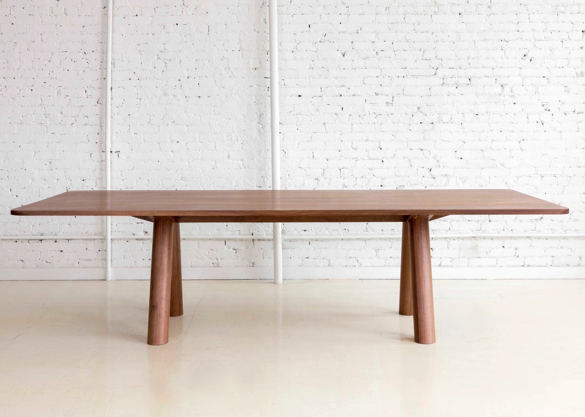 COLUMN DINING TABLE Angled Leg / Round | Fort Standard