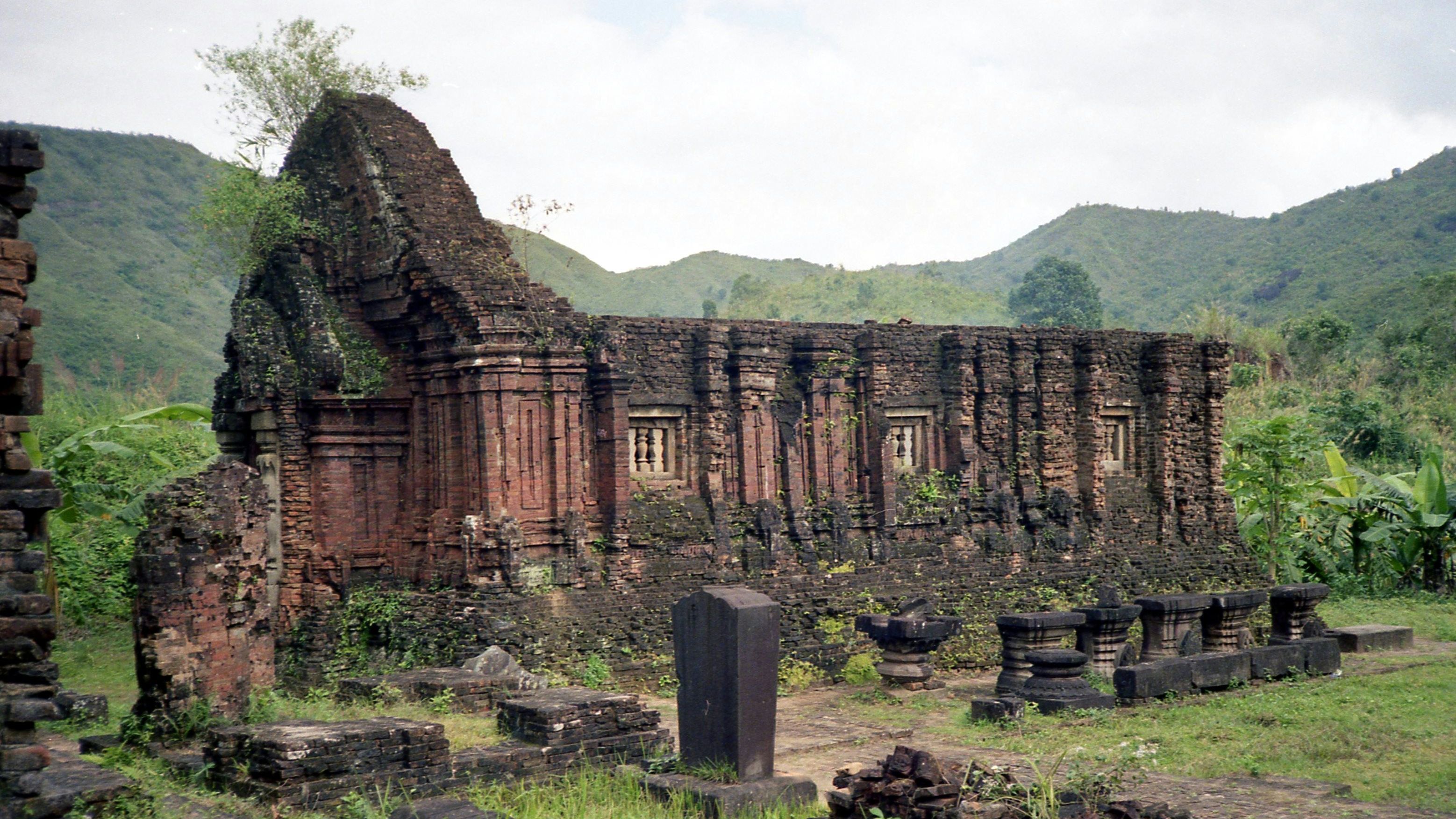 Champa: One Kingdom Two Countries?