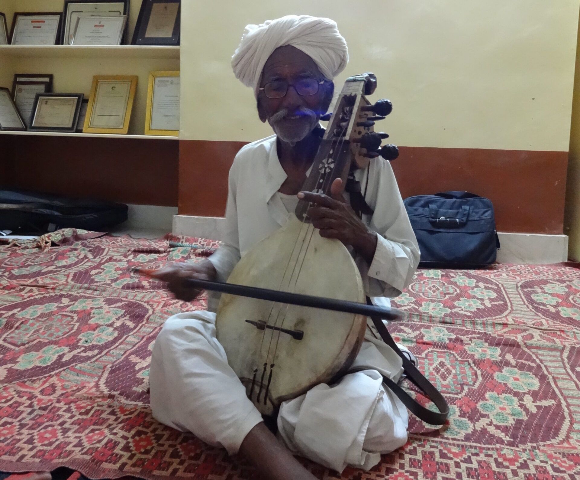 The Manganiyars: Folk Music from the Dunes