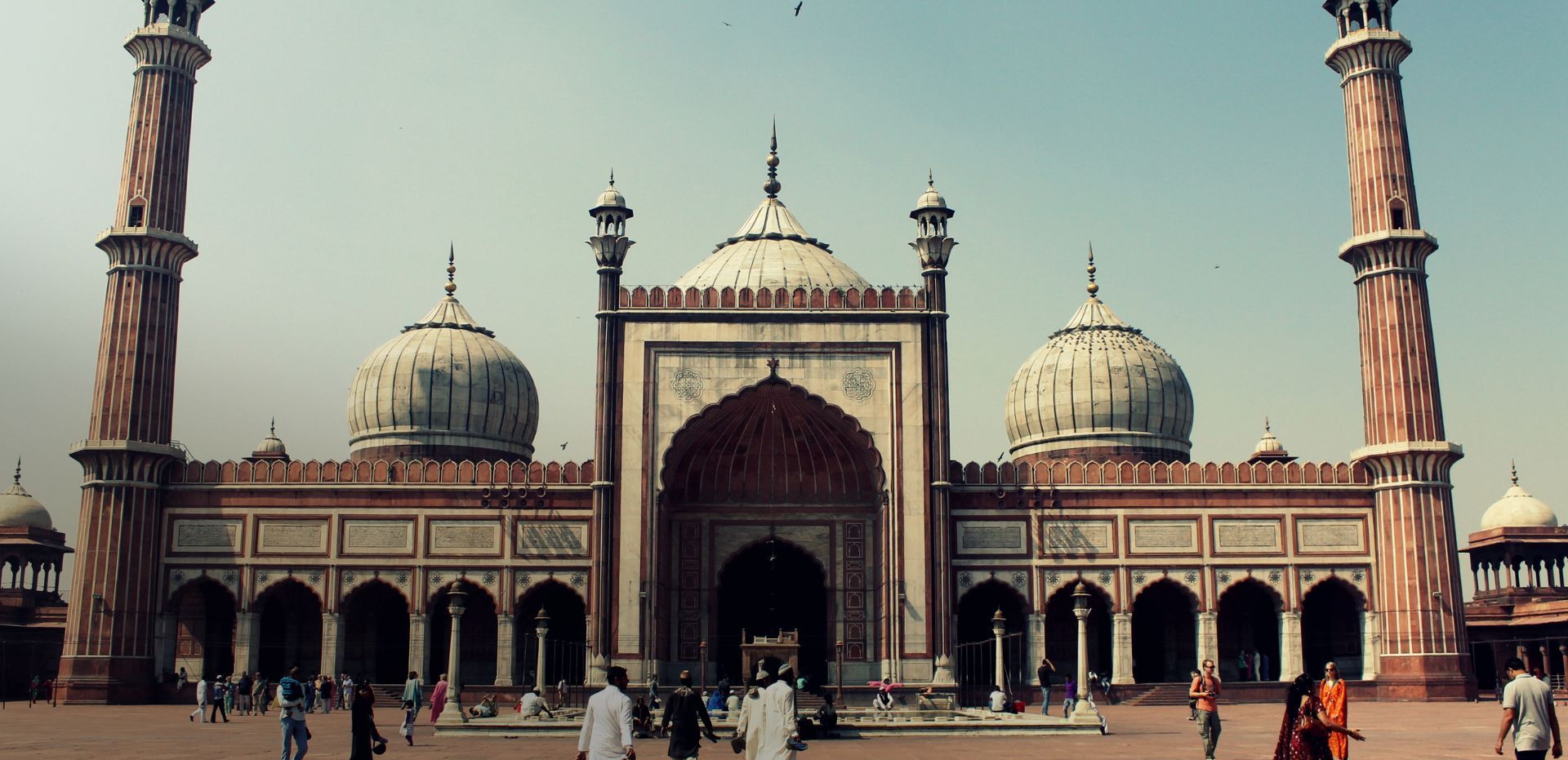 Amazing Mosques of India: Our Top Picks