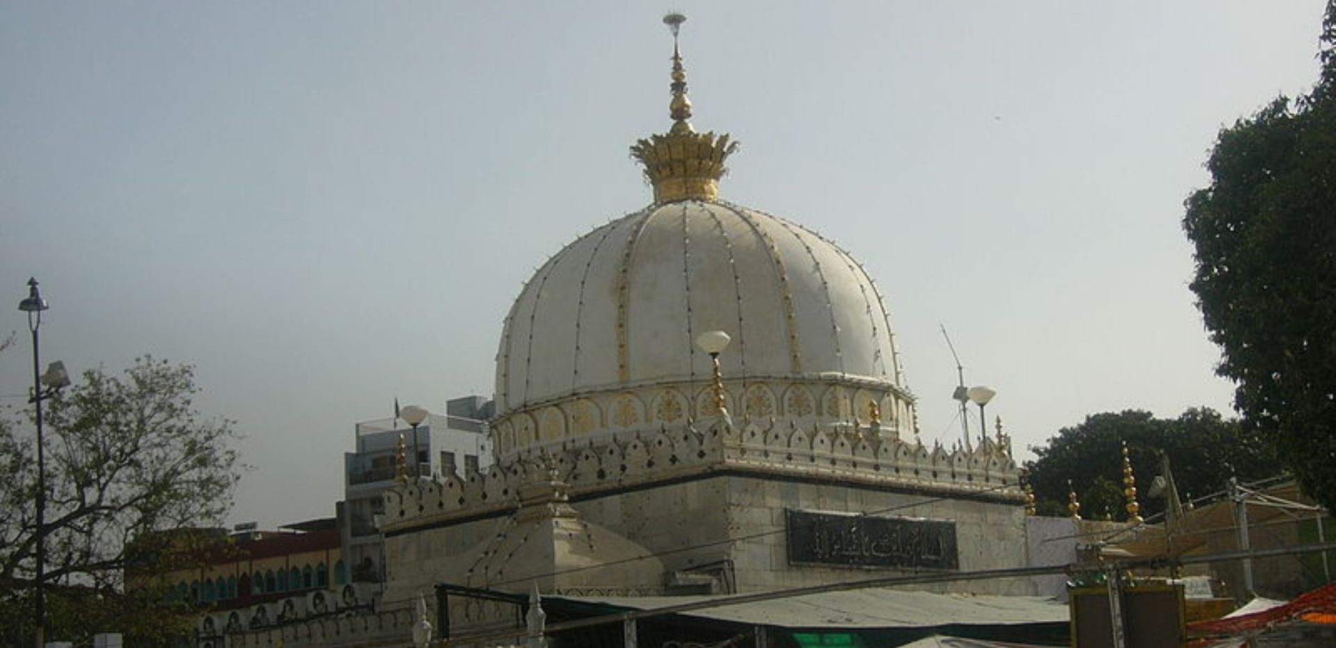 Dargah Ajmer Sharif: A Shrine For Kings and Commoners
