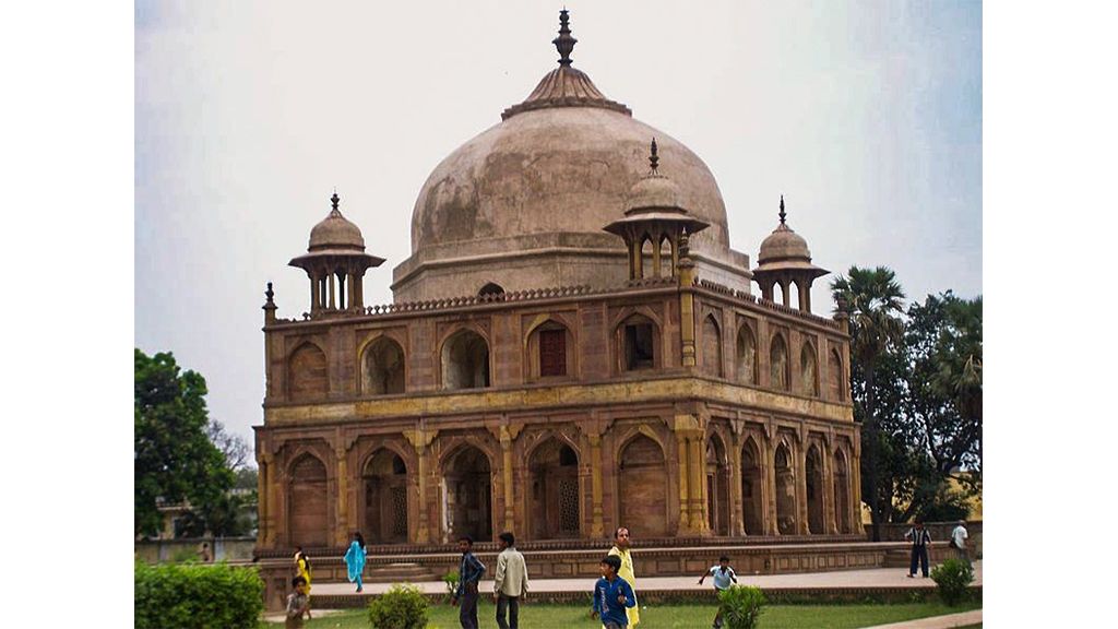Khusro Bagh: In Memory of Akbar’s Favourite