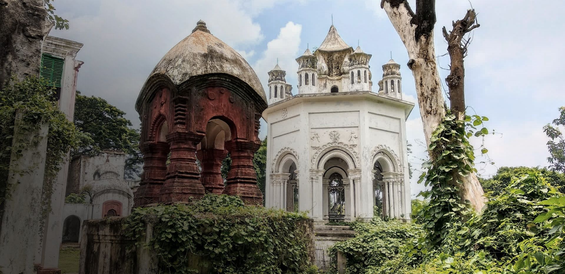 Dasghara: Be Alice for a Day