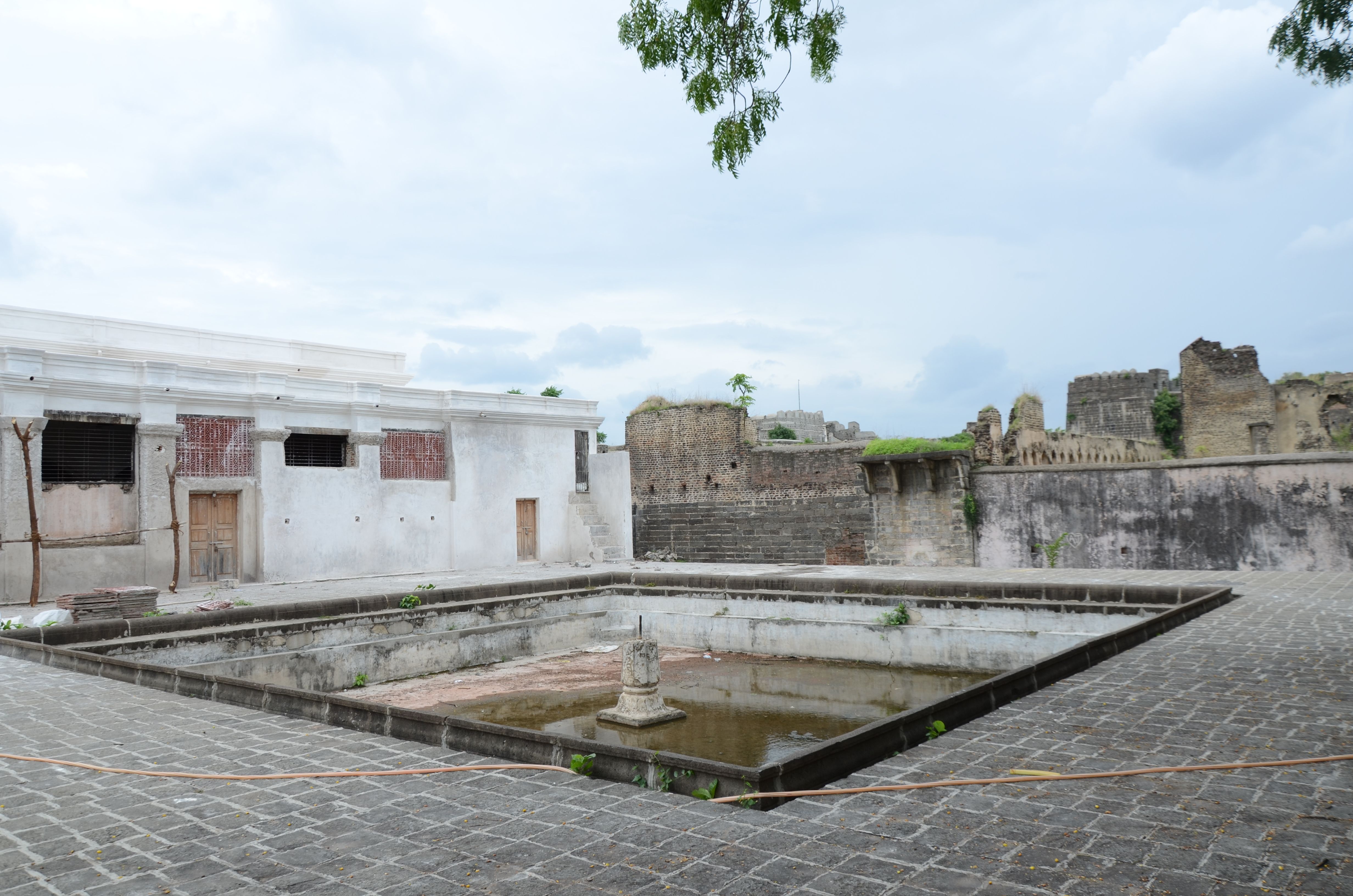 Kandhar Fort: So Many Masters