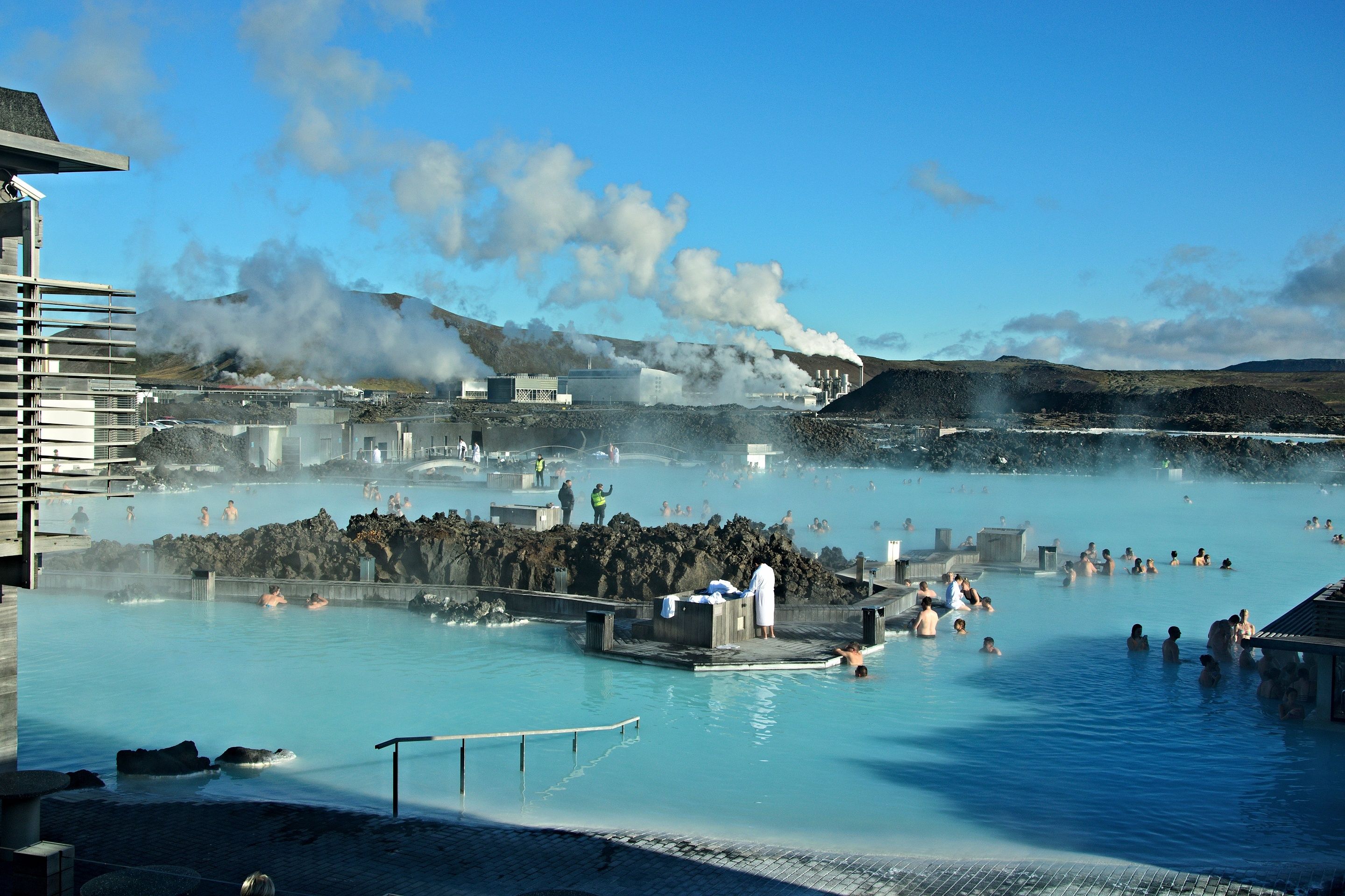 Sky Lagoon vs Blue Lagoon: Which Icelandic Spa is Best for You?