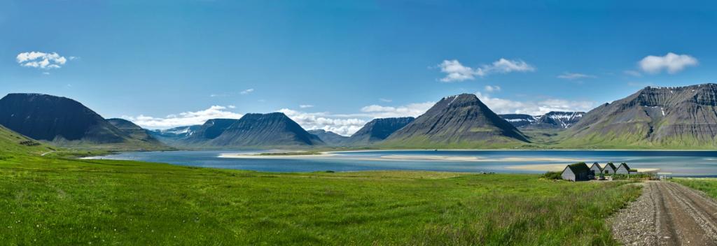What Continent is Iceland in, Europe or North America?