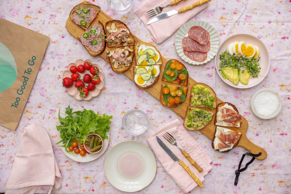 Toast Boards with Oh Happy Day!