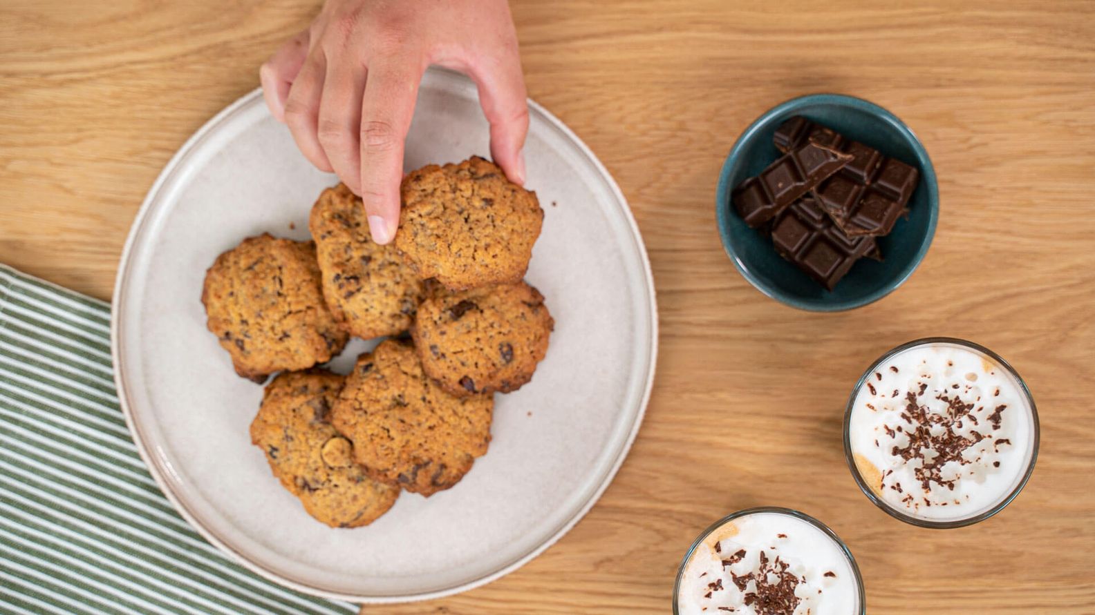 Recipe: Turning Stale Bread Into Cookies