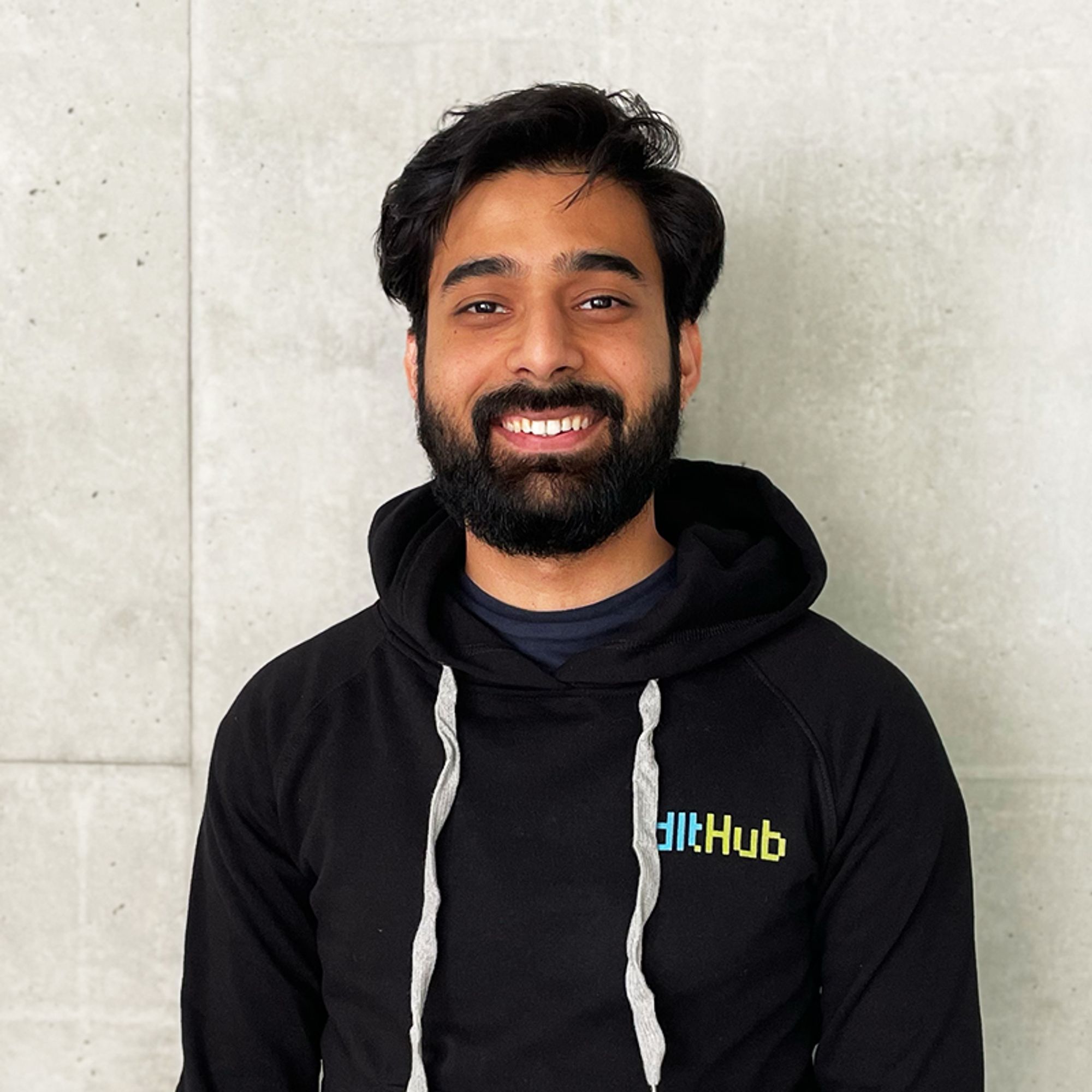 Orchestrating unstructured data pipeline with Dagster and dlt.