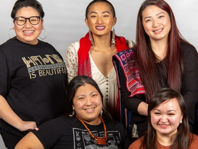 Face to Face: Hmong Women’s Experiences | Pink Fang