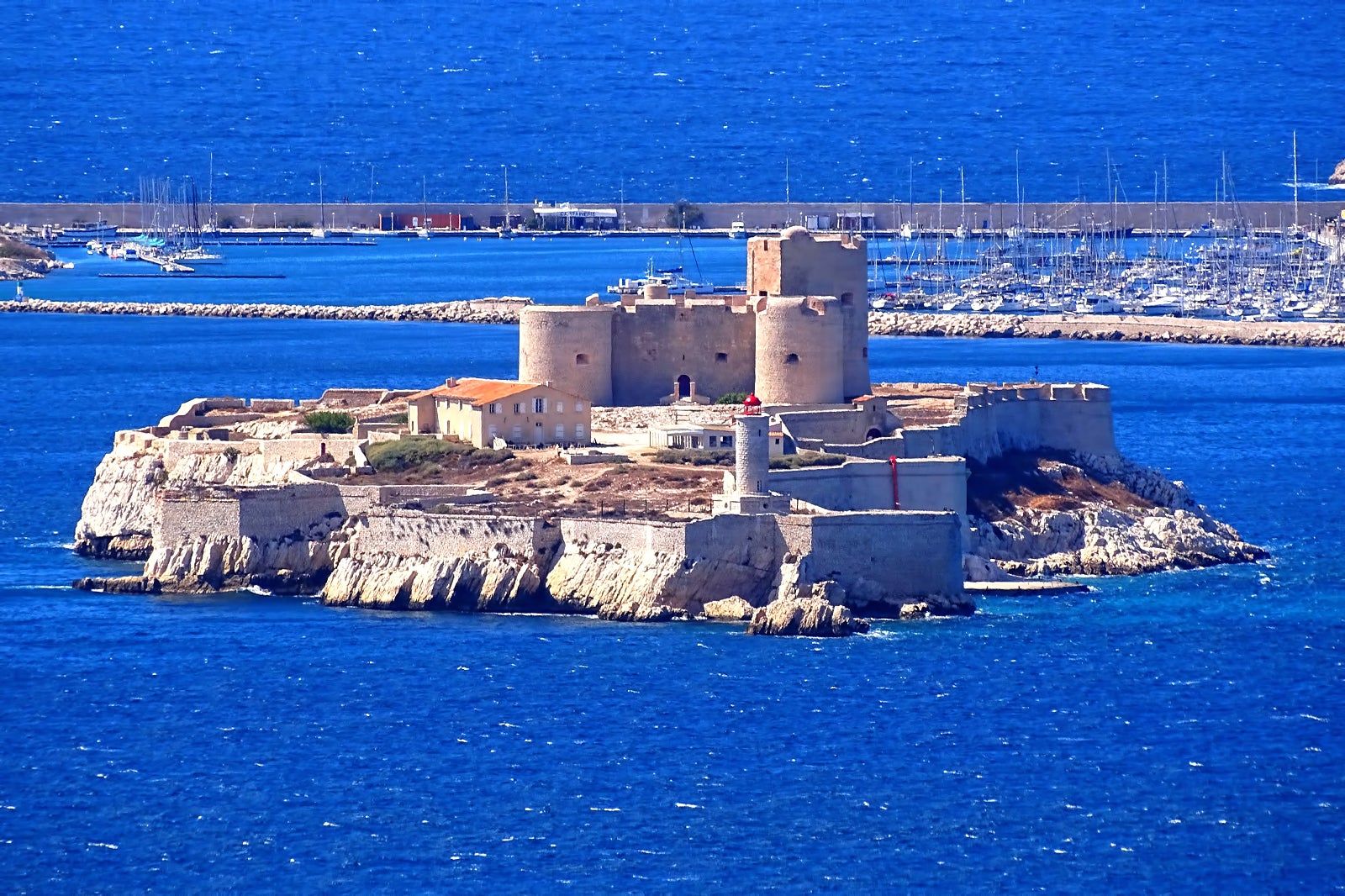 10 Best Islands around Marseille