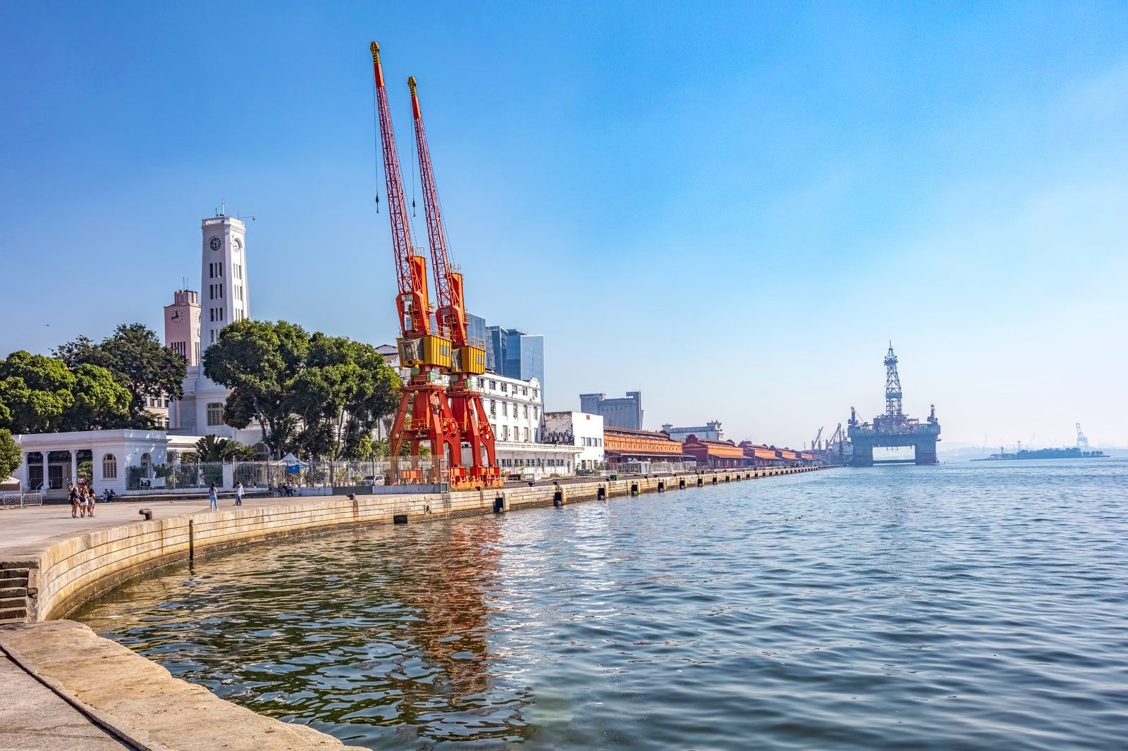 Avenida Rodrigues Alves no Rio de Janeiro