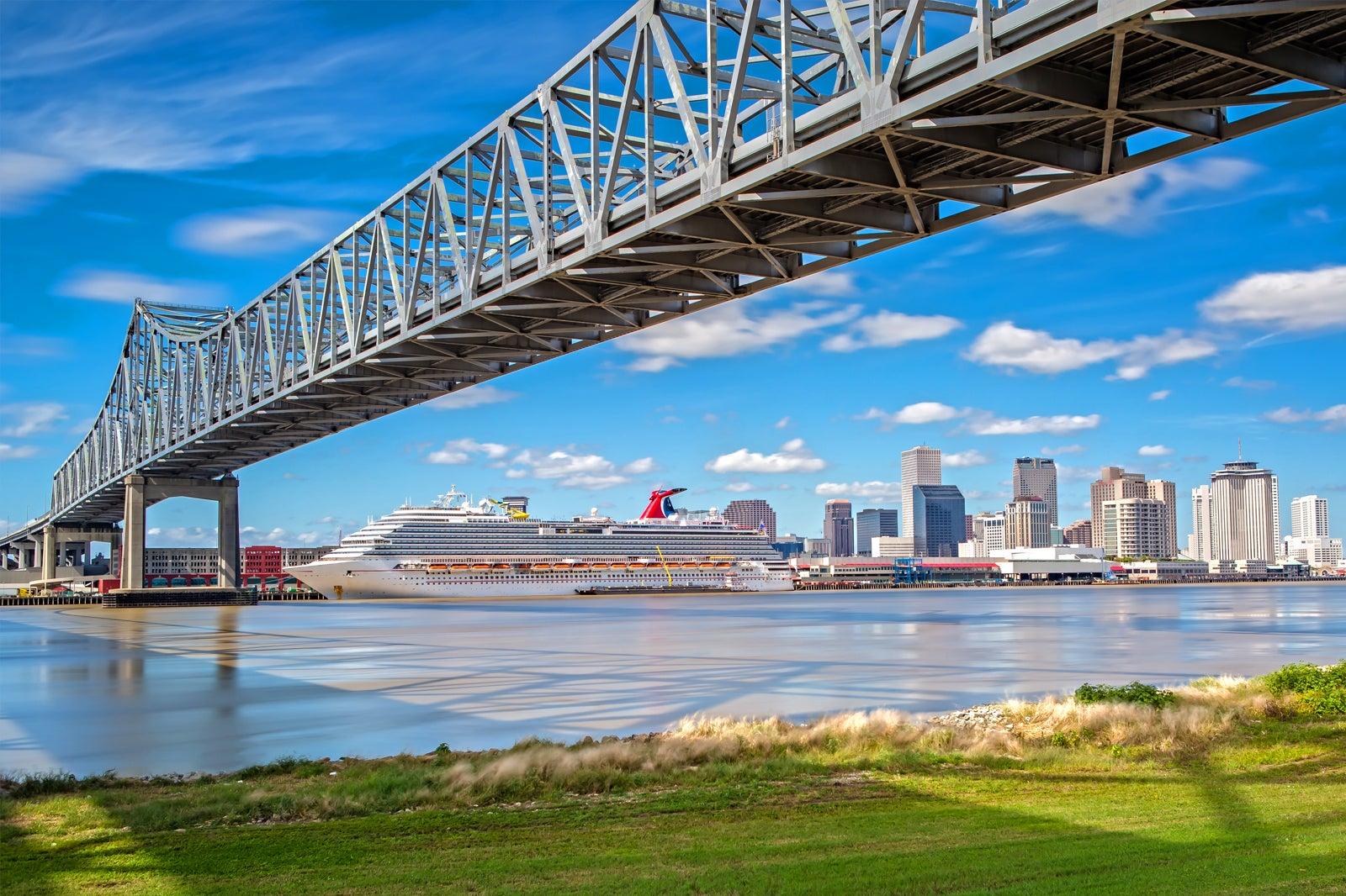 Mississippi River Trail in New Orleans