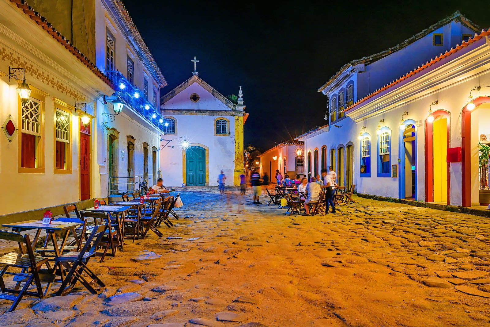 Melhores opções para curtir a noite em Paraty