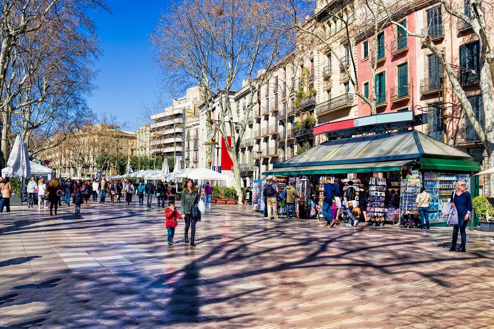 Les 10 rues les plus populaires de Barcelone - Déambulez à travers les rues et les places de ...